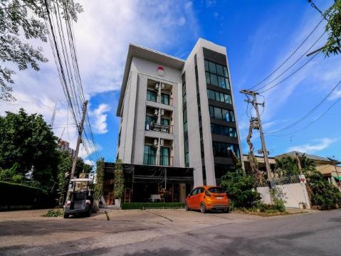 Nida Rooms Wat Ket Winter Palace at Kozy Stay Chiang Mai - ราคาพิเศษ ...