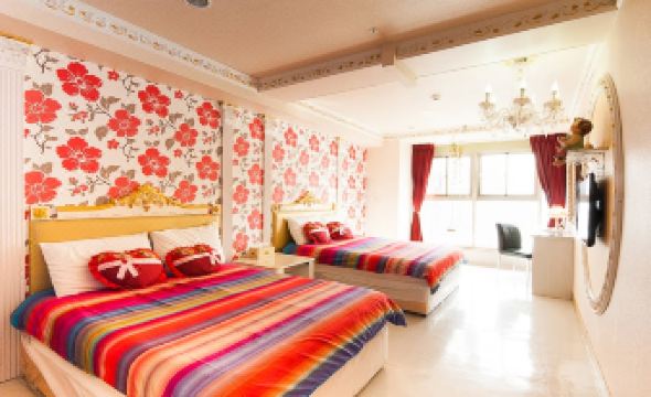 Gwawa Hotel(自由宿站前馆), Kaohsiung - Latest Prices and Deals [2026] | Trip.com