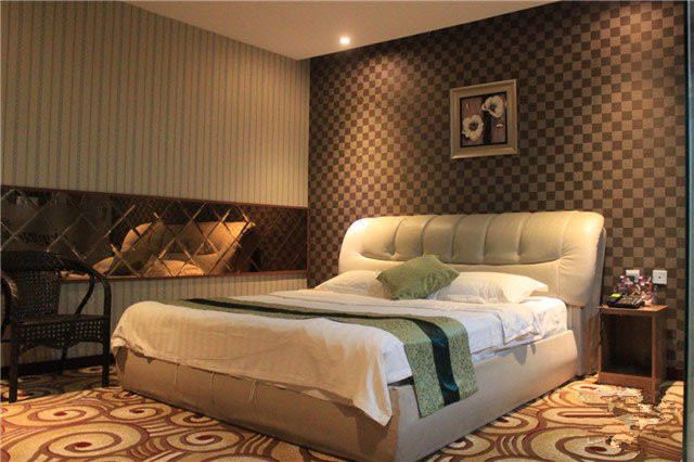 Daqing Fruit Holiday Fashion Hotel - Daqing