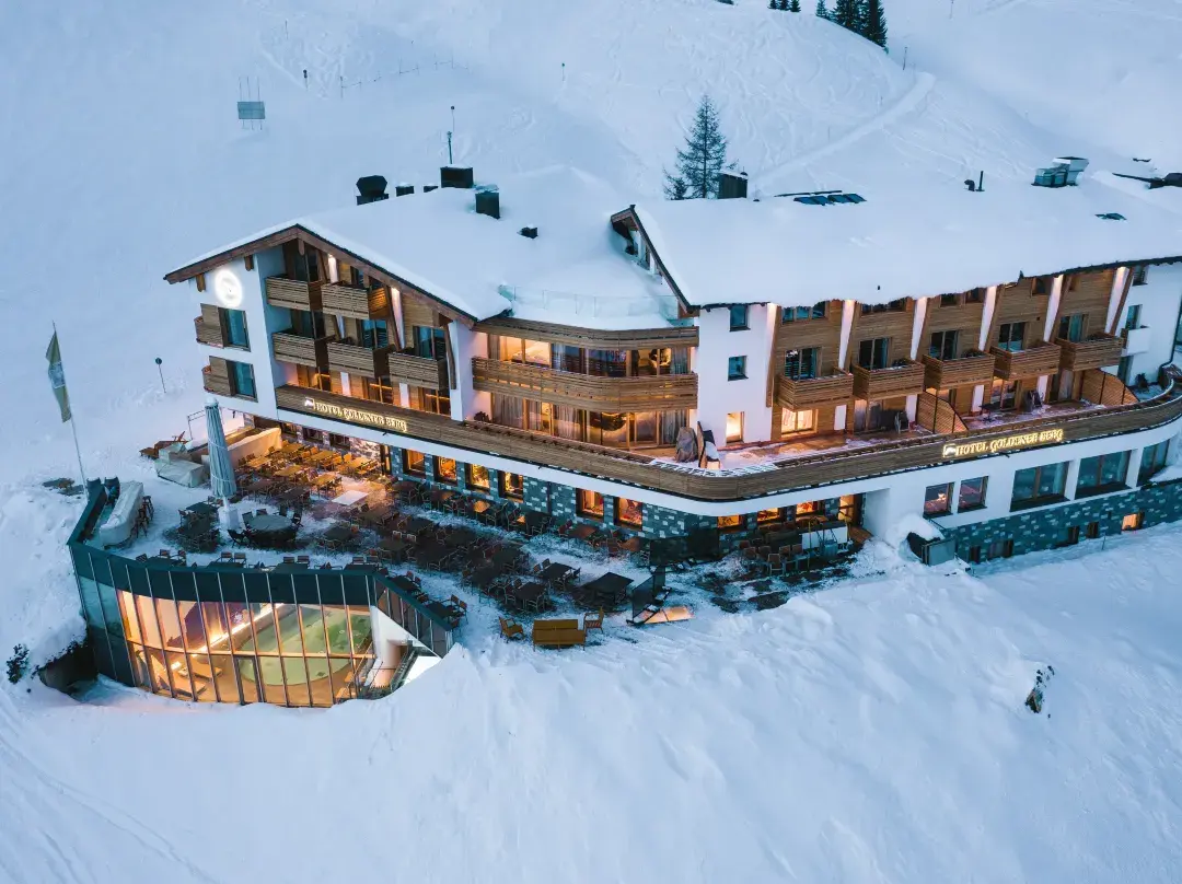 Hotel Goldener Berg - Lech