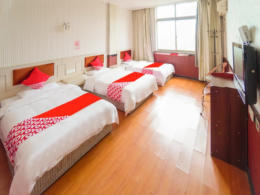 Dongxing Tianyuan Hotel - Móng Cái
