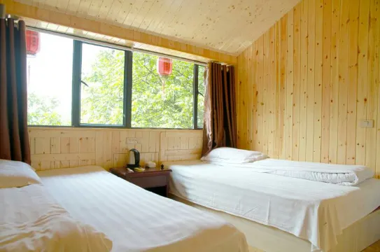 Huangqunliang Farmhouse - Xiangyang