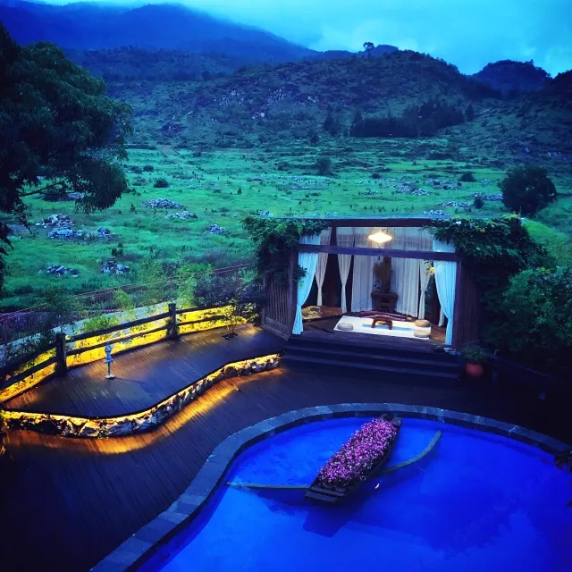 Huxi Xueshan Jiaoxia De Jia Hotel - Lijiang