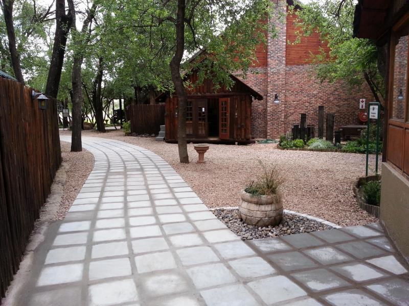 Sunwa River Lodge-Parys Updated 2022 Room Price-Reviews & Deals | Trip.com