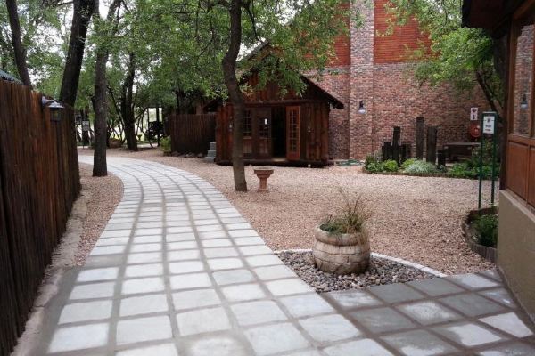 Sunwa River Lodge-Parys Updated 2022 Room Price-Reviews & Deals | Trip.com