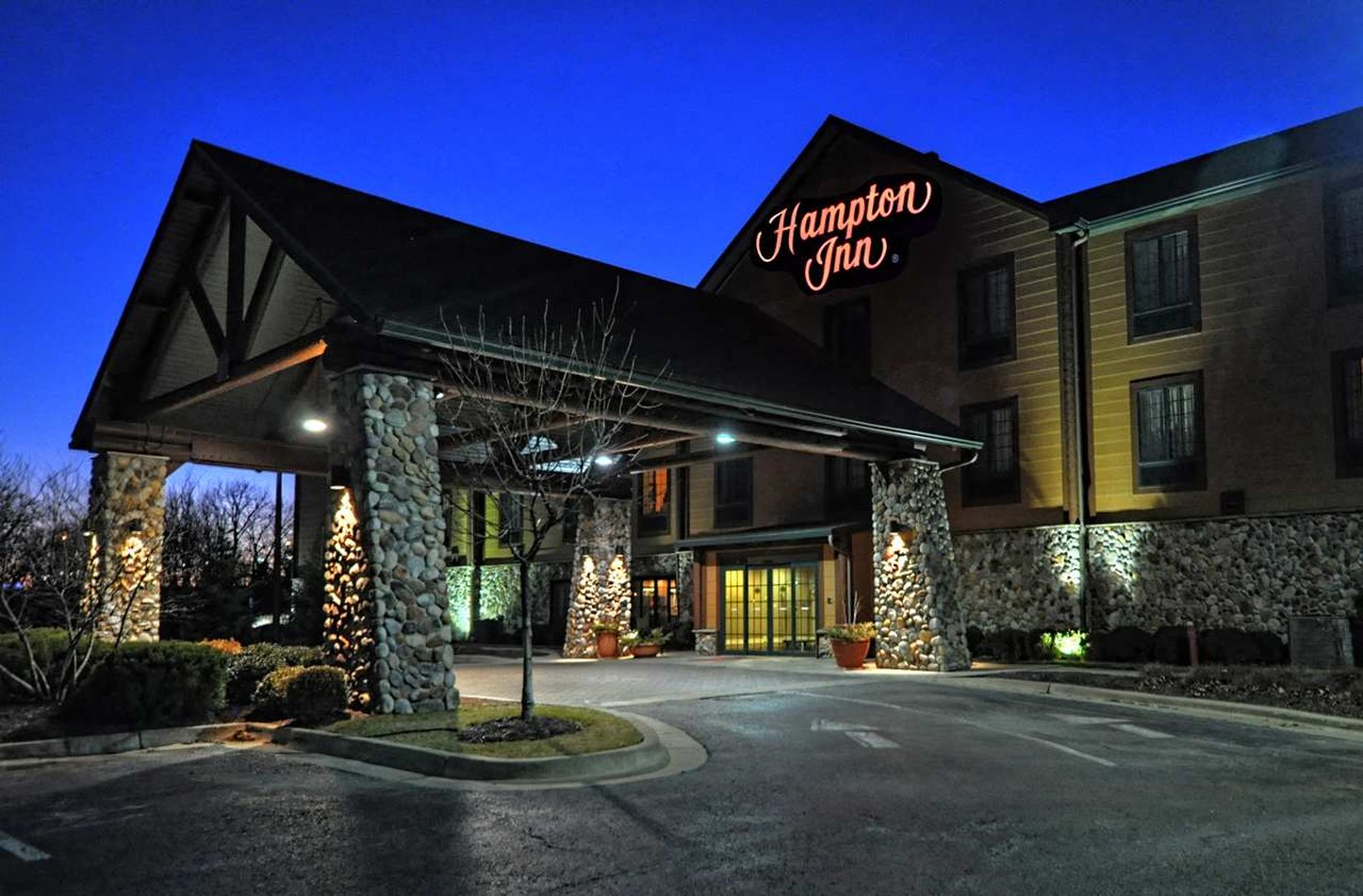 Hampton Inn Kansas City the Legends(Kansas City): 2022 Room Price Deals ...