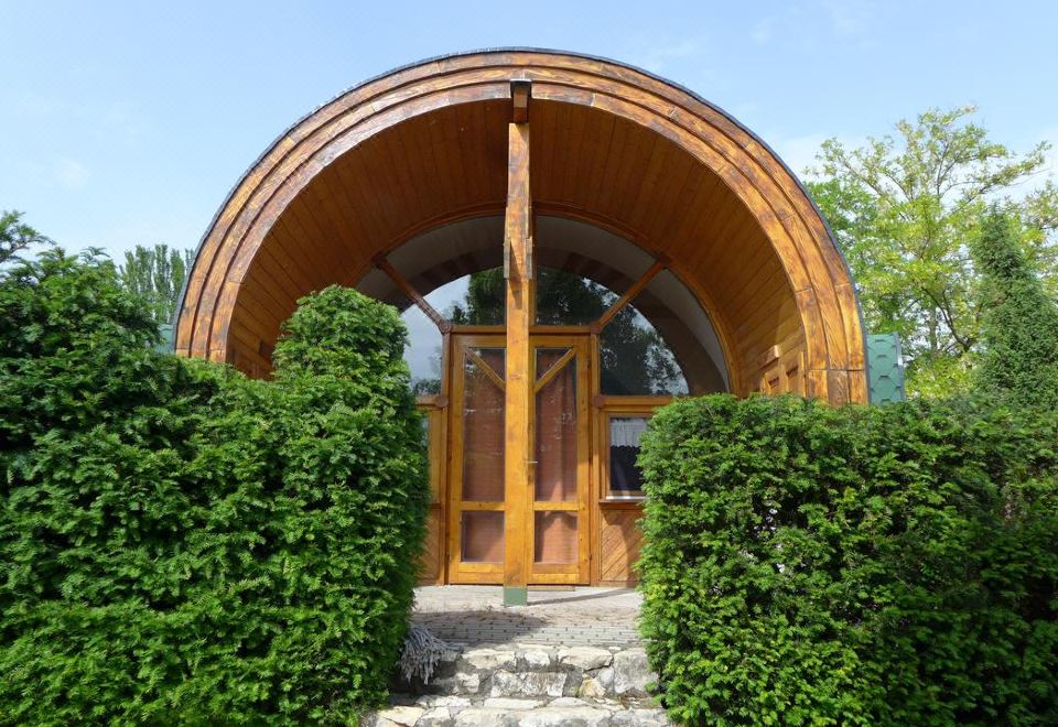 Gesztenye Nyaralópark,Balatonudvari - Updated 2024 Reviews & Prices ...