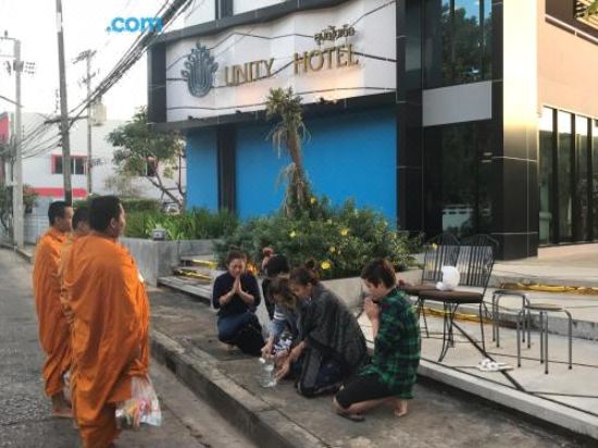 Unity Hotel 후기, 가격 2024 시사껫 호텔 추천 | 트립닷컴