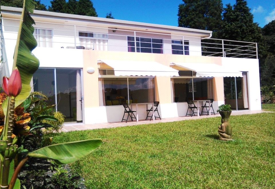 Super Costa Rica,Grecia - Updated 2024 Reviews & Prices | Trip.com