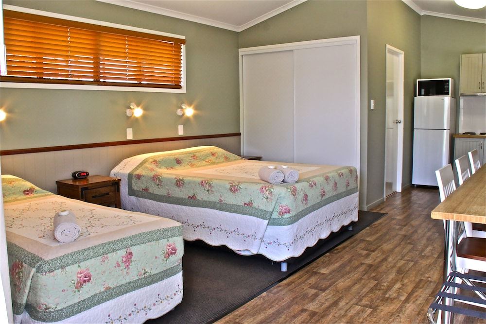 Barcaldine Country Motor Inn - Queensland