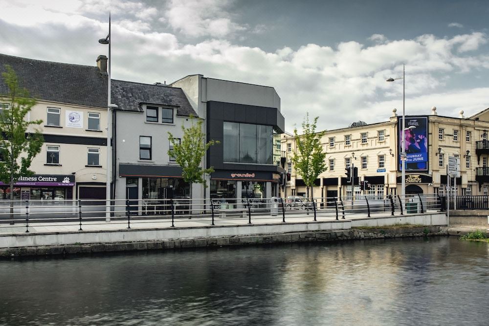 Godfrey Mews - County Louth