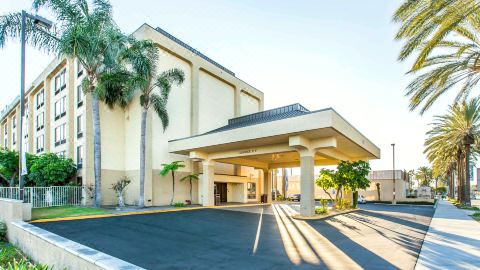 รีวิวComfort Inn Anaheim Resort - โปรโมชั่นโรงแรม 3 ดาวในอนาไฮม์ | Trip.com