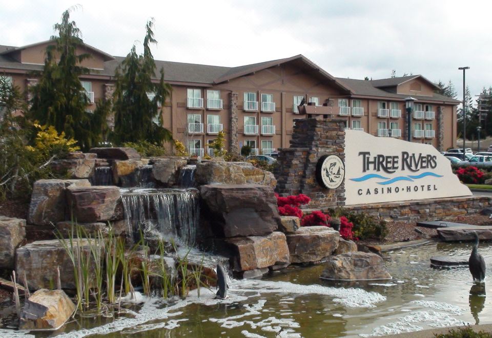 Three Rivers Casino Resort,Lane County - Updated 2024 Reviews & Prices ...