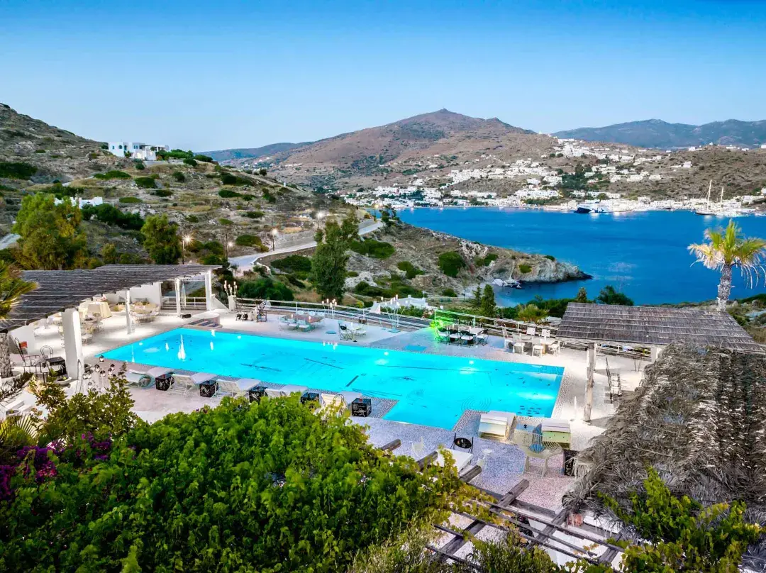 Agalia Luxury Suites - Ios