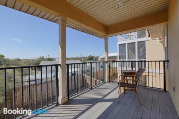 La Valencia Villas - Panama City Beach, FL