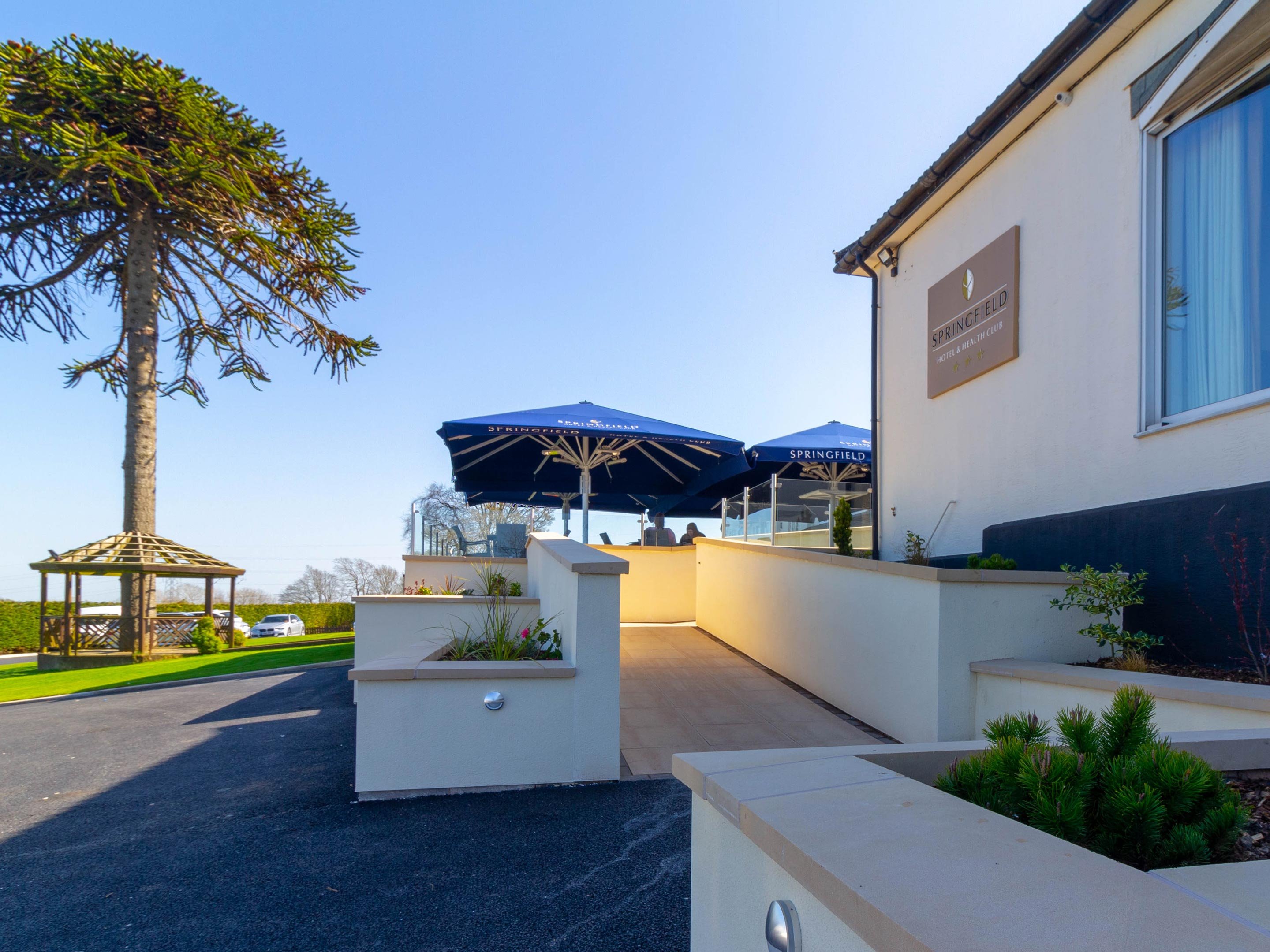 Springfield Hotel and Restaurant(Pentre Halkyn): 2022 Room Price Deals ...