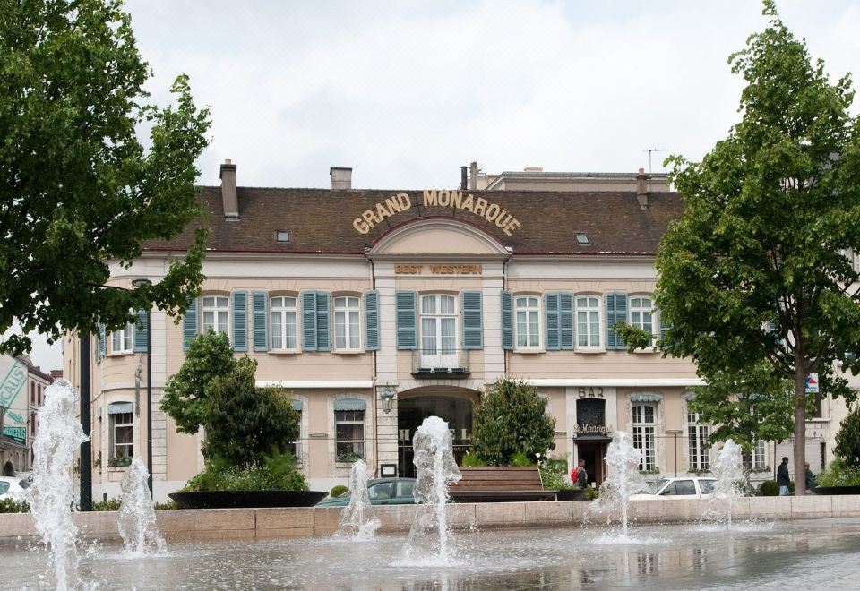 Best Western Premier Grand Monarque Hotel Spa,Chartres - Updated Prices ...