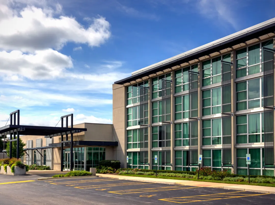 Crowne Plaza Lombard Downers Grove By Ihg - Wheaton, IL