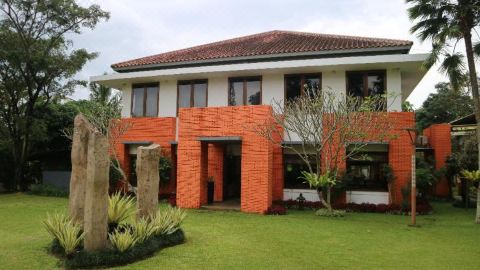 Villa Bukit Pinus-Caringin Updated 2023 Room Price-Reviews & Deals ...