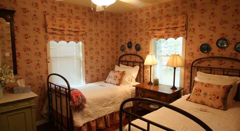 Onion Creek Cottage,Manchaca - Updated Prices & Hotel Reviews 2024 ...