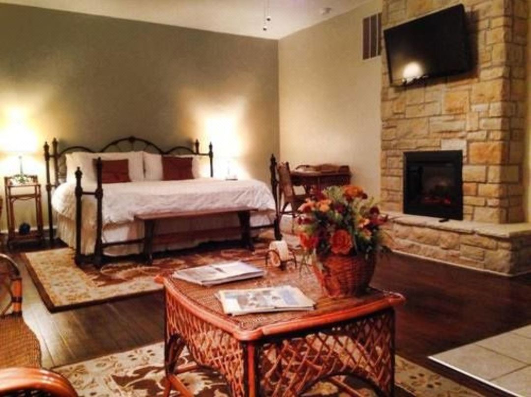 Captain Wohlt Inn Bed & Breakfast - Hermann, MO