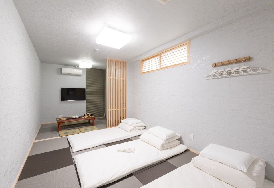 ri-ben-qiao-zhan-bu-xing-2-fen-zhong-gou-wu-mei-shi-jiao-tong-zhong-xin ...