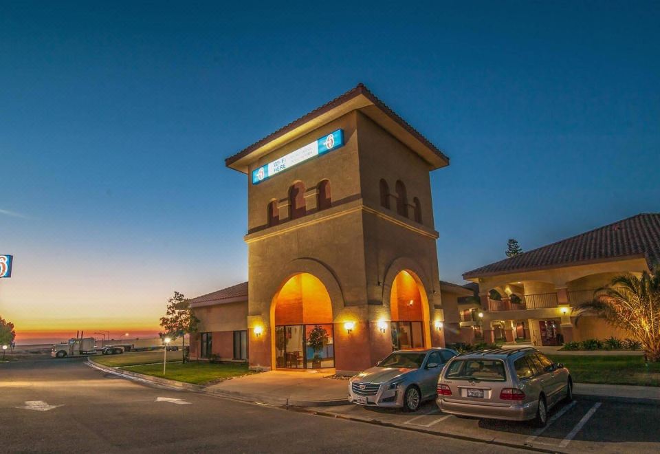 Super 8 Santa Nella CA,Santa Nella - Updated 2024 Reviews & Prices ...