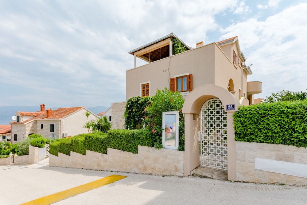Apartments Iggy - Brač