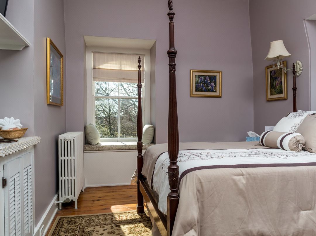 The Bevin House Bed & Breakfast - Middletown, CT