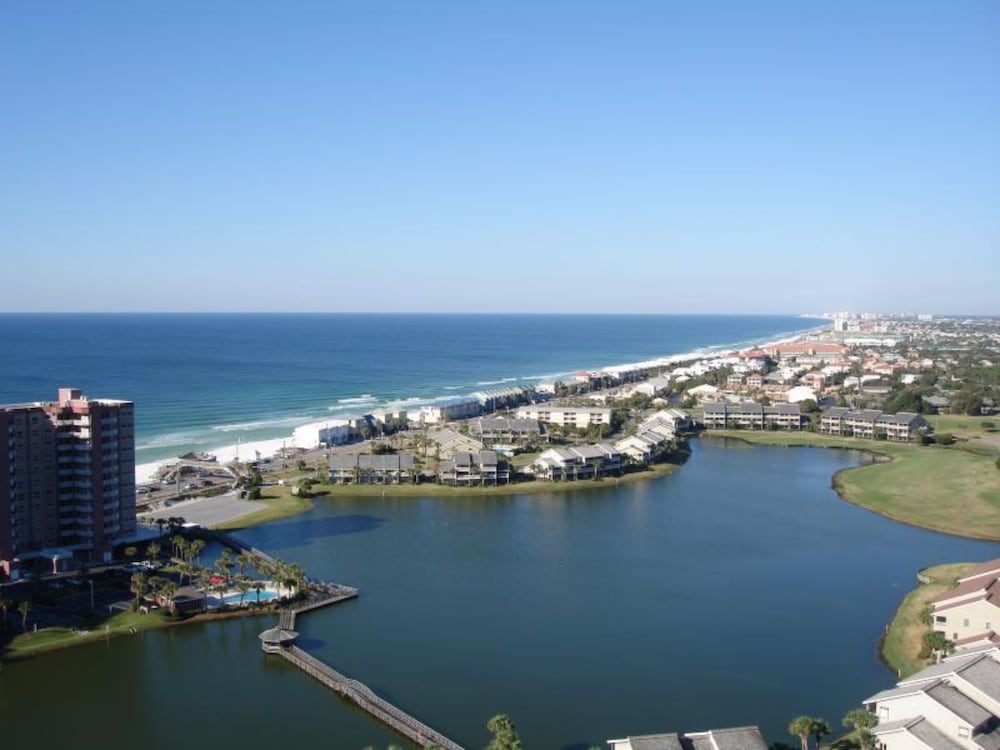 Seascape Boardwalk and Lakefront Villas-Miramar Beach Updated 2022 Room ...