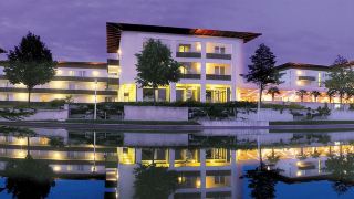 Spa Resort Therme Geinberg,Geinberg - Updated 2024 Reviews & Prices ...