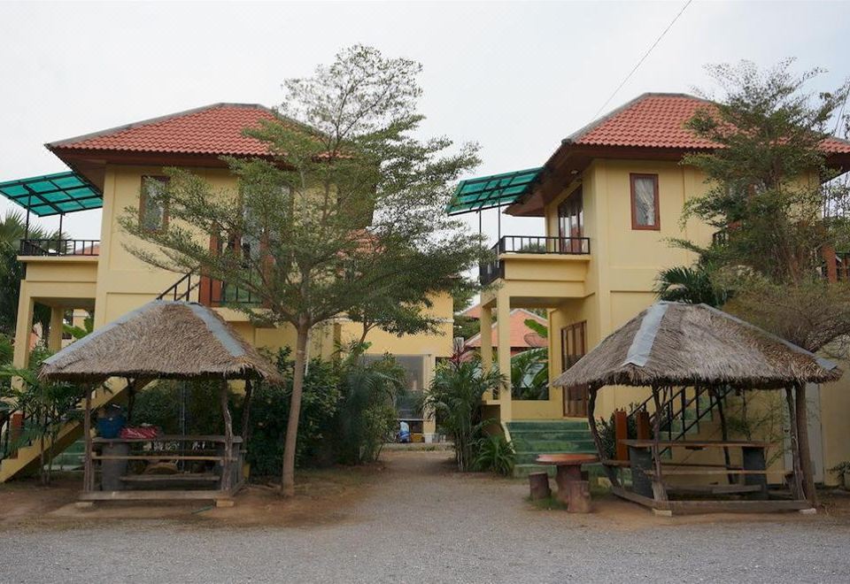 SD Beach Resort, Pran Buri - 2025 Latest Prices & Deals | Trip.com