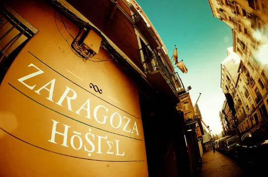 Albergue Zaragoza Hostel - Zaragoza