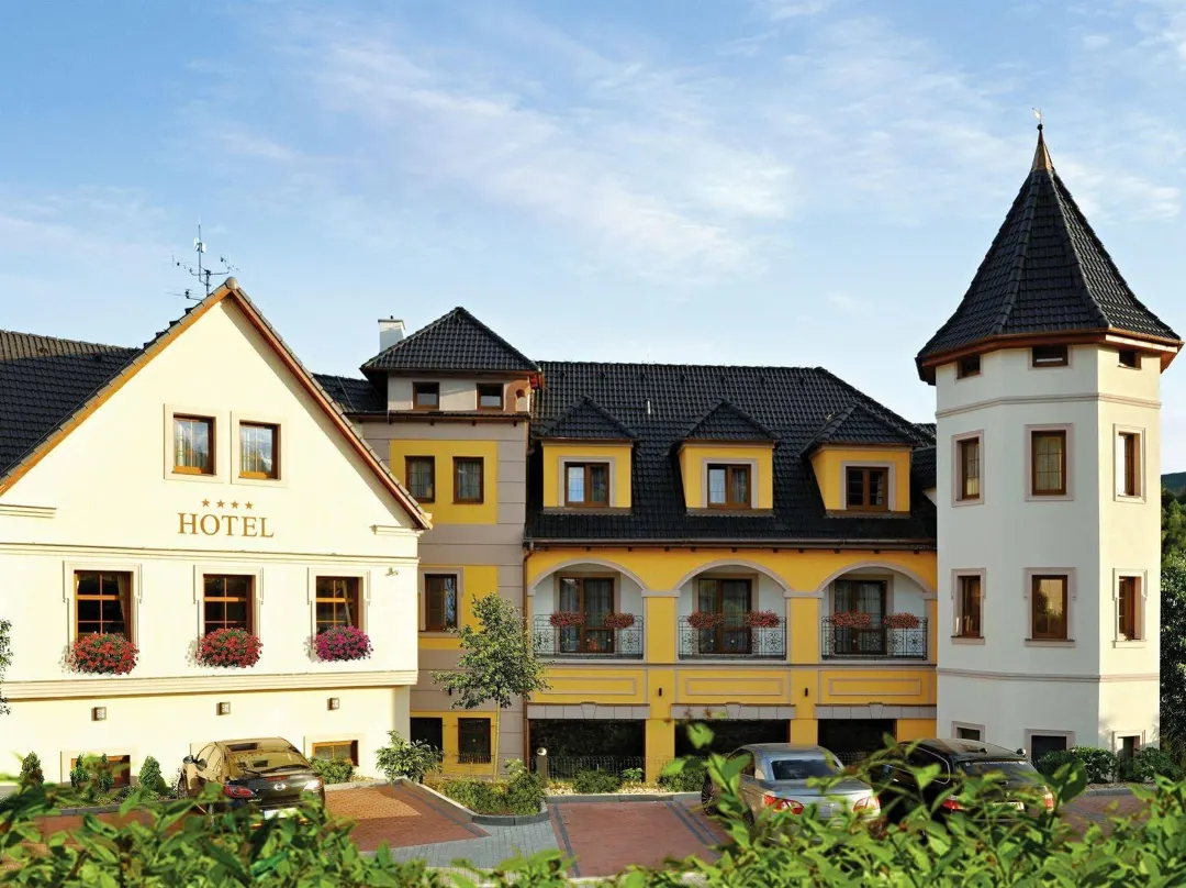 Wellness Hotel Zlatá Lípa - Děčín