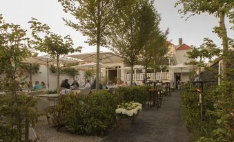 Mauritz Grand Café | Restaurant | Hotel | Salon, Willemstad - 2025 ...