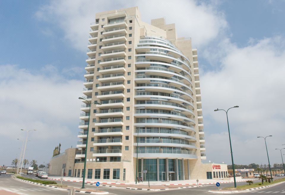 Ramada Hotel & Suites by Wyndham Netanya,Netanya - Updated 2024 Reviews ...
