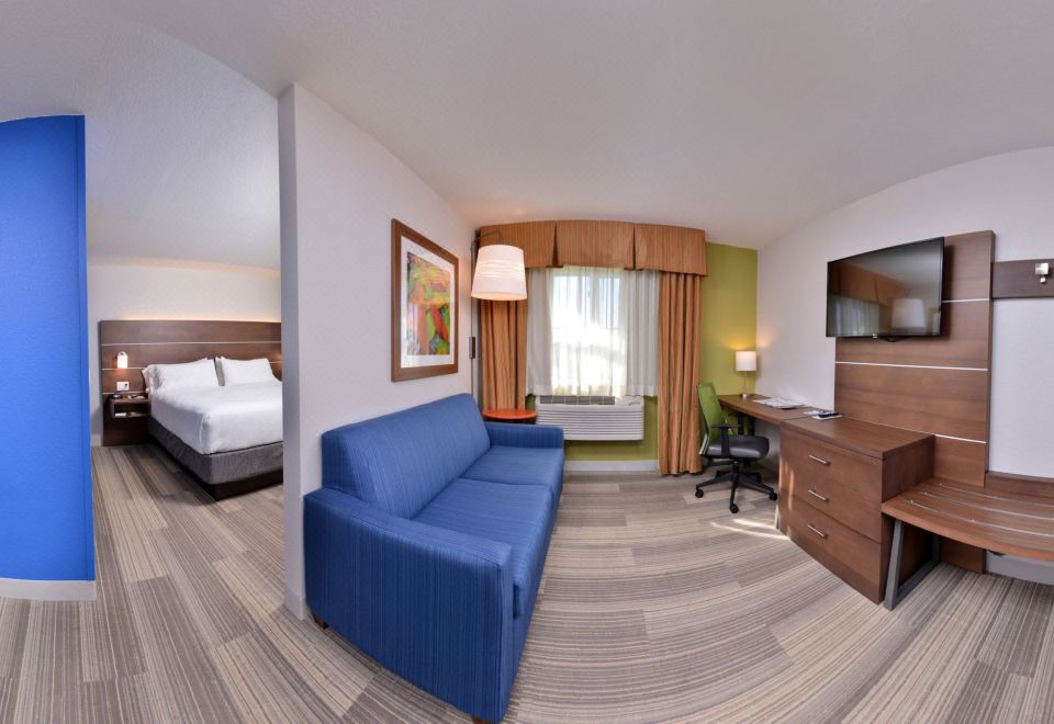 Holiday Inn Express & Suites Stevens Point,Stevens Point - Updated 2024 ...