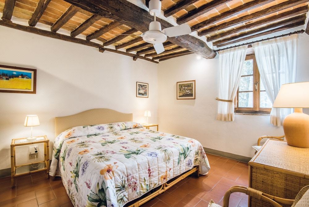 Agriturismo La Ferrozzola - Tuscany