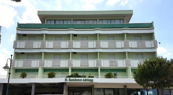 Hotel Residence Adriana: Ultime Offerte e Recensioni 2026 | Trip.com