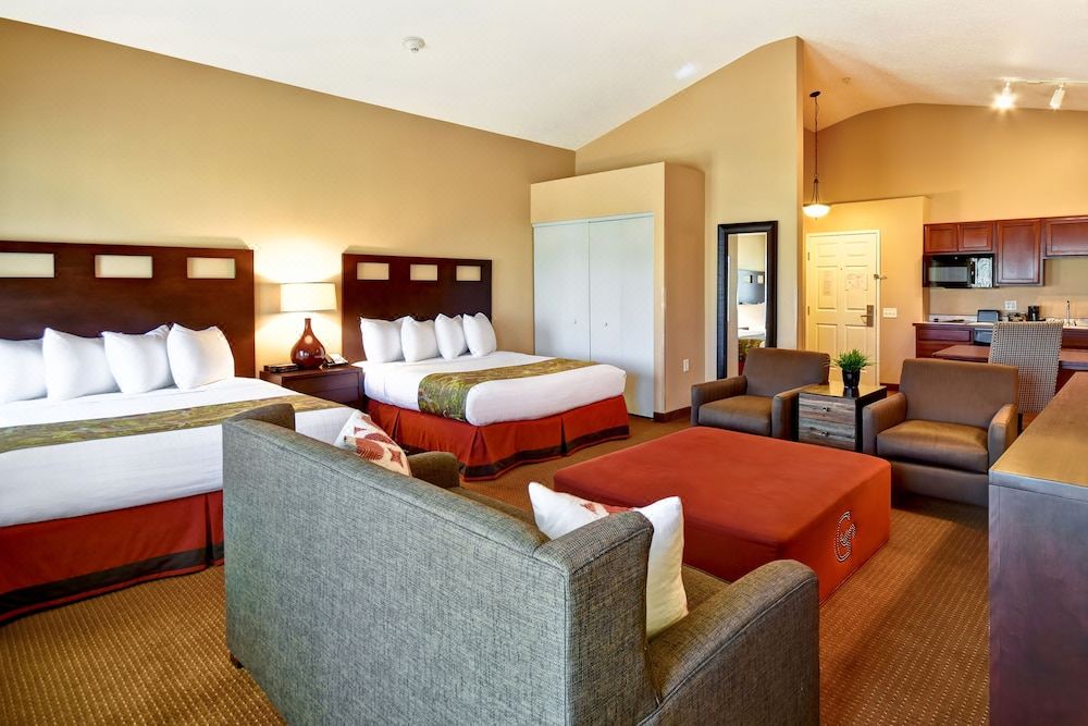 Grandstay Hotel & Suites La Crosse - La Crosse, WI