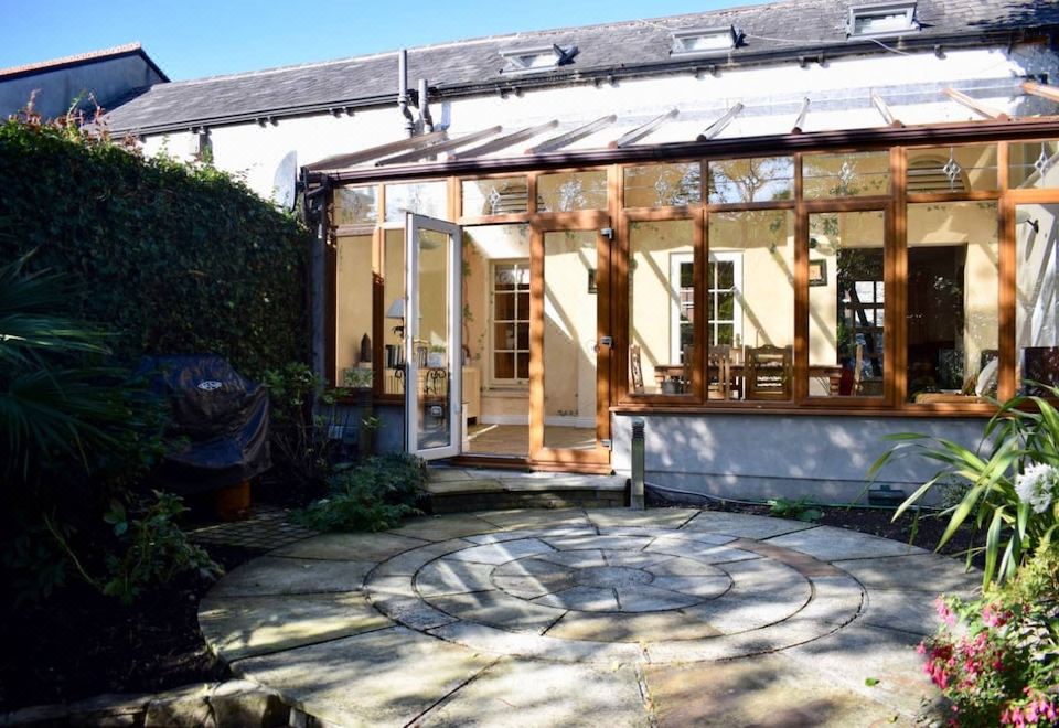 Elegant 2 Bedroom Dublin Coach House (Dublin) Updated 2025 Prices ...