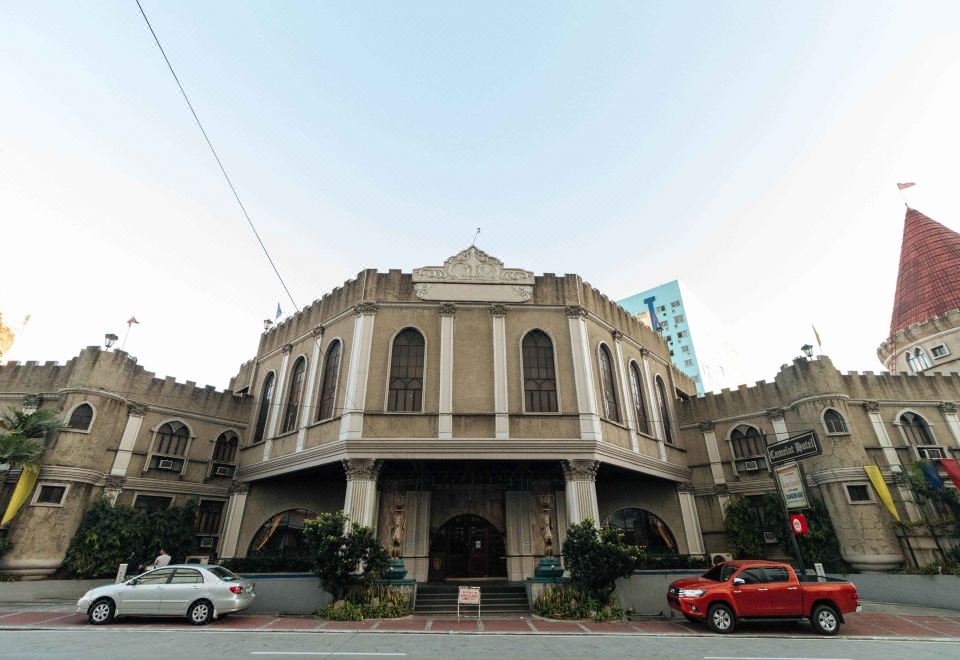 RedDoorz Plus @ Mother Ignacia Quezon City, Quezon City - 2026 Prices ...
