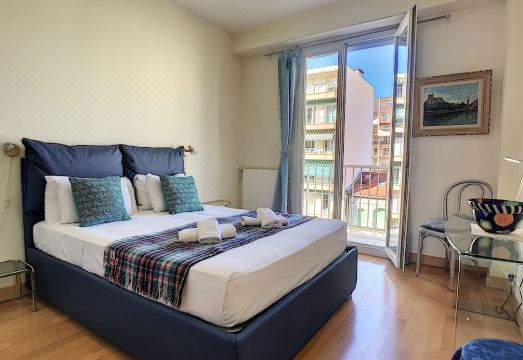 Nestor&Jeeves - Emanuella Terrasse - Sea Front - Spacious, Nice - 2025 ...