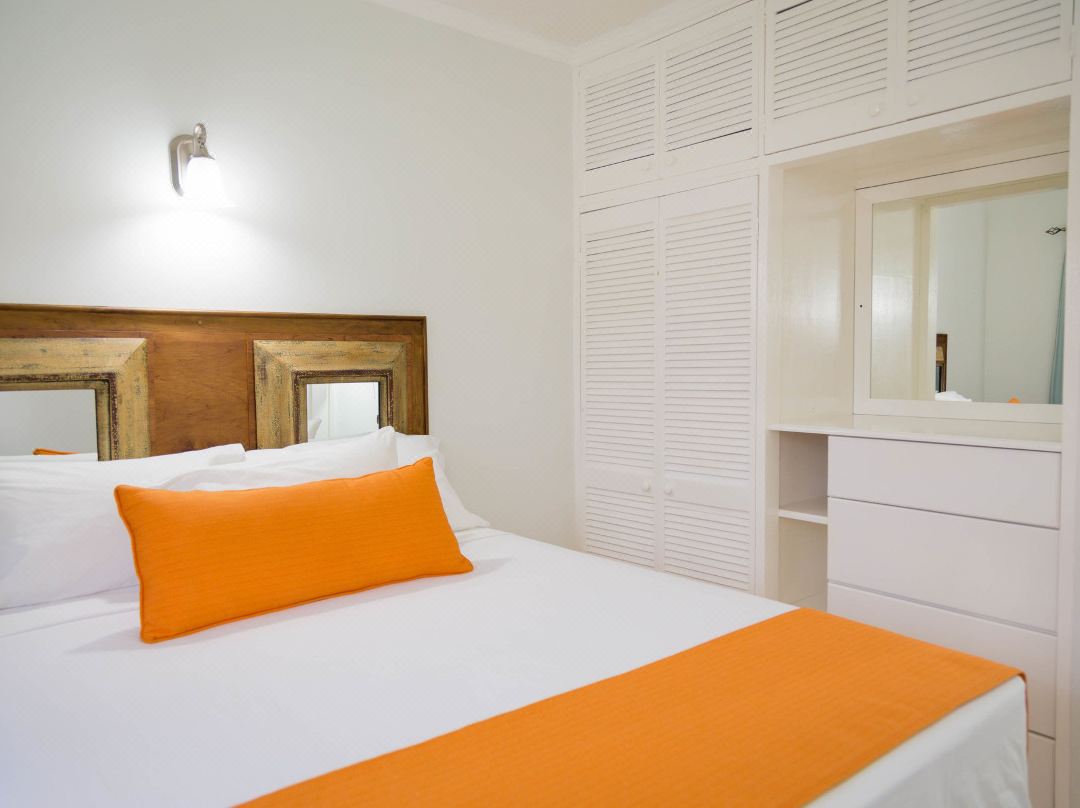 Centrally Located Guest Apartments - Kingston