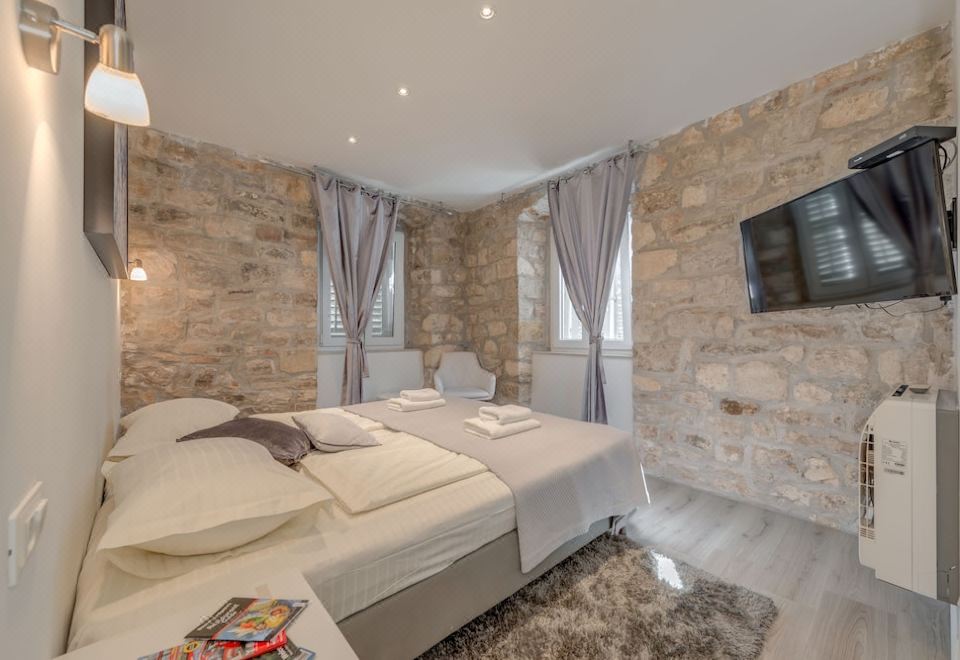 Temple Luxury Apartments & Rooms, Split - Best Rates & Exclusive Deals ...