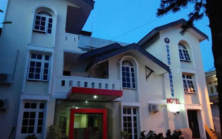 Grand Lambhuk Hotel - Banda Aceh