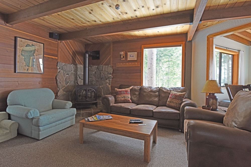 Snowshoe Cabin - Lake Tahoe