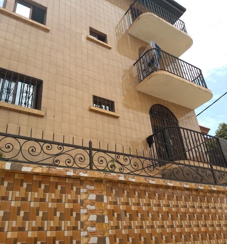 Chic Appartement Meublé De Bonamoussadi - Douala