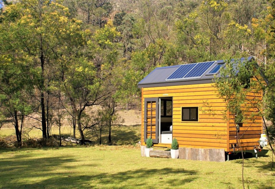 Christopher Tiny House,Garland Valley - Updated 2024 Reviews & Prices ...