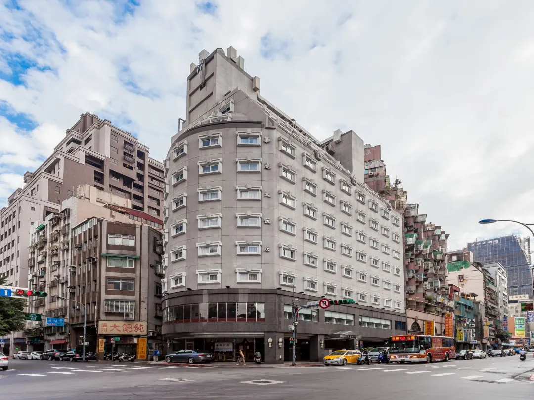Ferrary Hotel - 린커우 구
